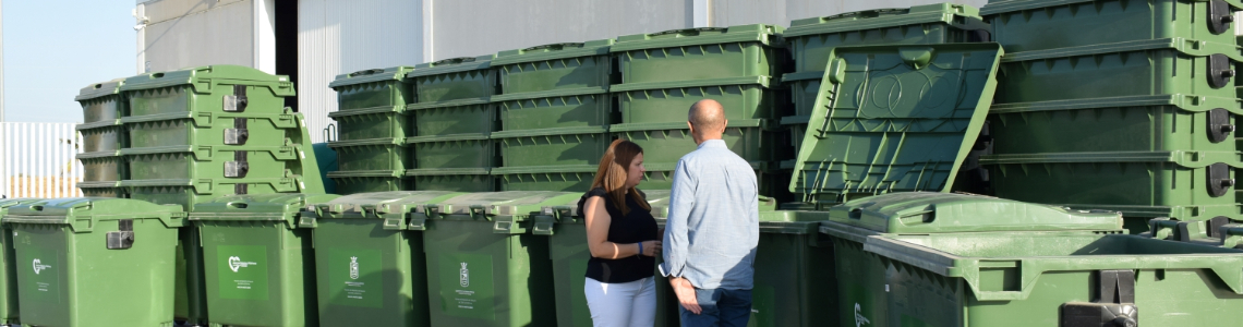 El Ayuntamiento palaciego recepciona 80 nuevos contenedores para ... El Ayuntamiento palaciego recepciona 80 nuevos contenedores para ...